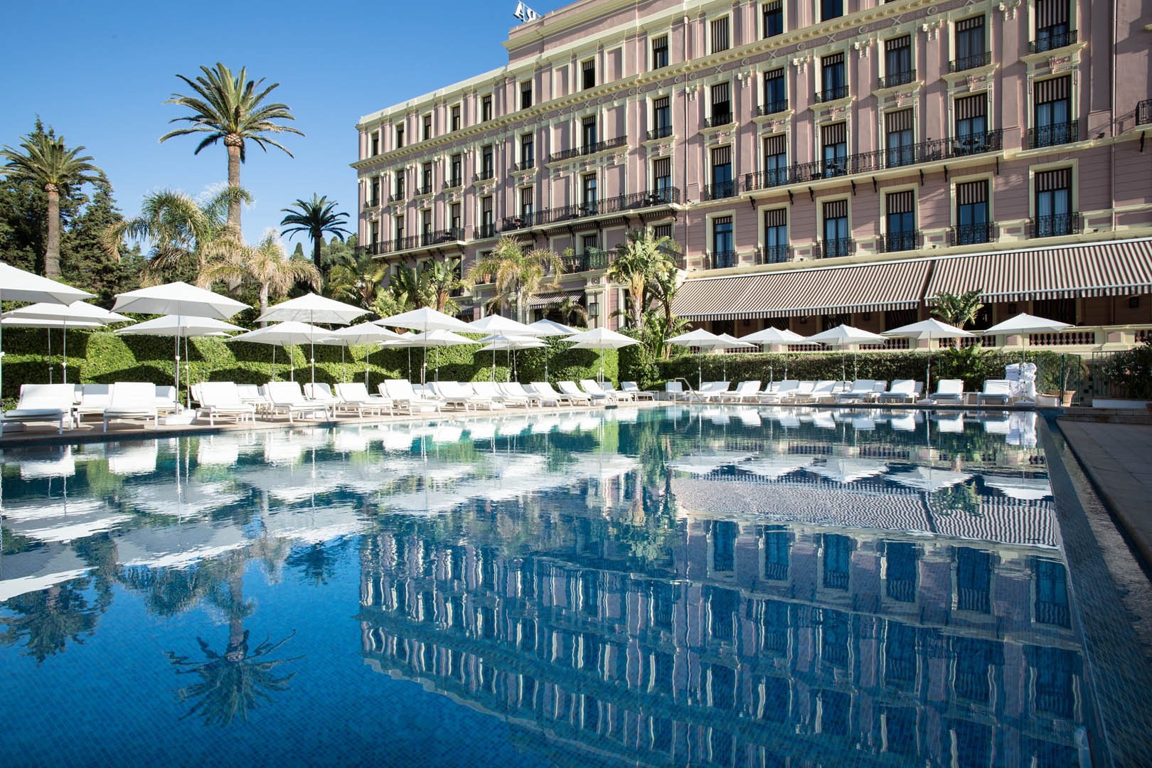 Royal-Riviera Hotel - PREMIUM BUSINESS TRAVEL
